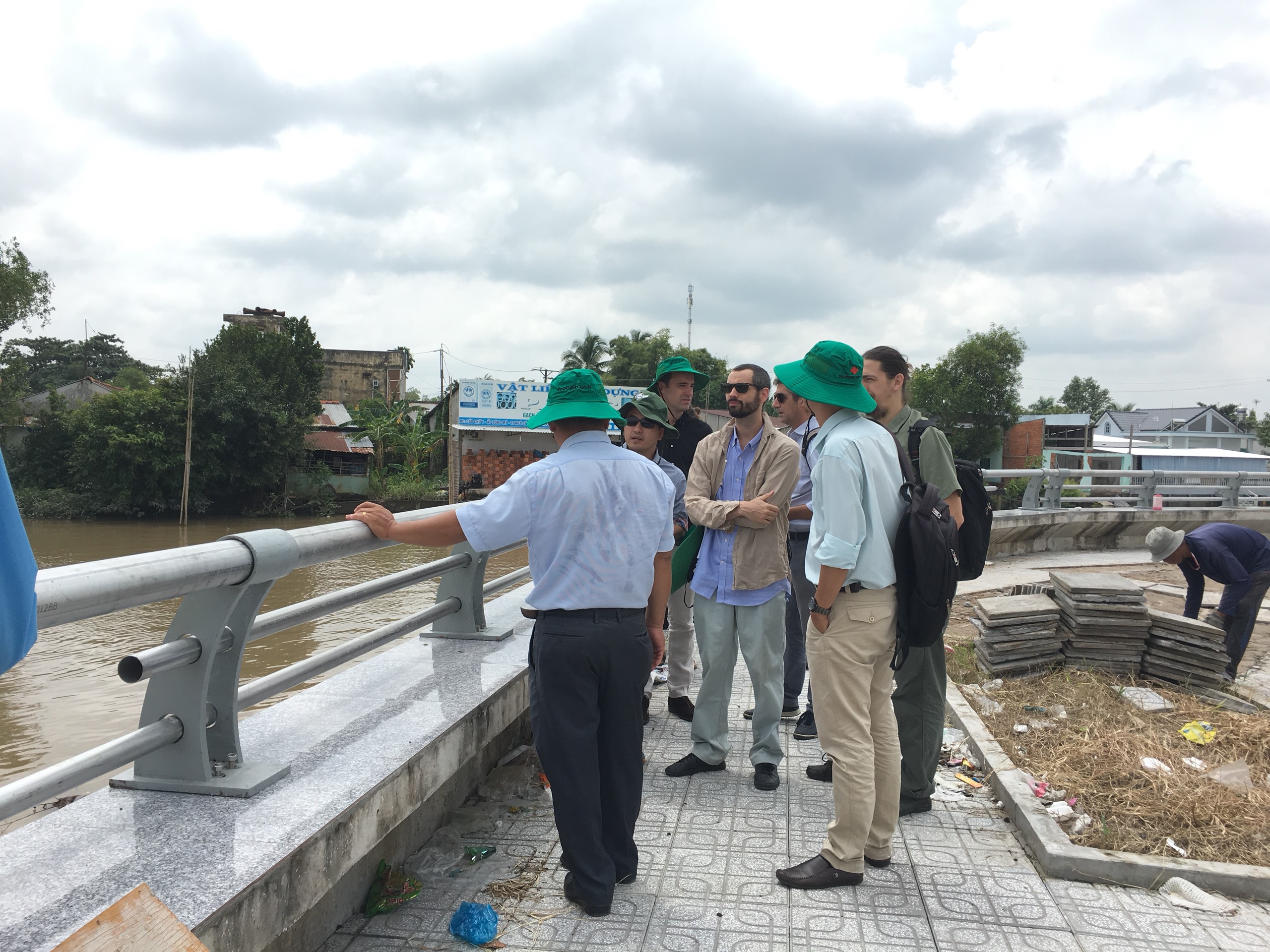 Dragon Mekong Institute - Dẫn đoàn chuyên gia Việ Nghiên cứu Phát triển ...